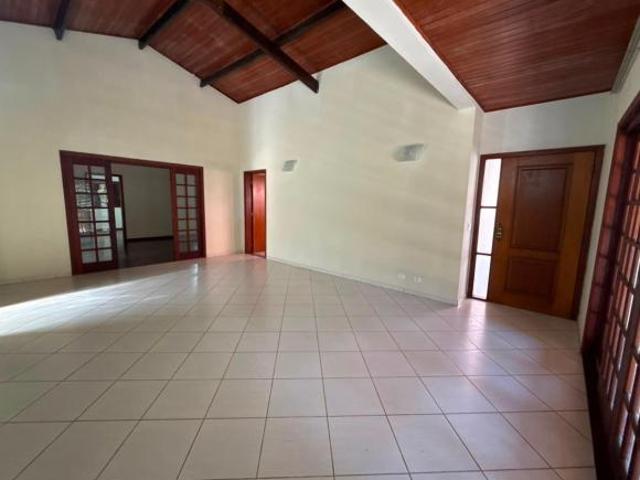 Casa em Transurb, Itapevi/SP de 251m² 4 quartos à venda por R$ 900.000,00 ou para locação R$ 5.000,0