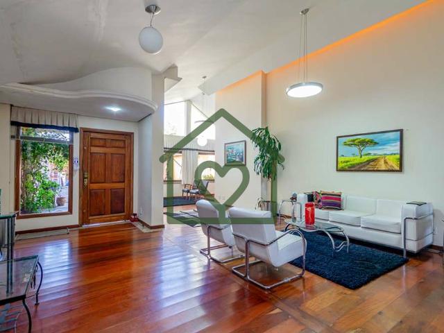 Casa em Tristeza, Porto Alegre/RS de 0m² 6 quartos à venda por R$ 1.489.000,00