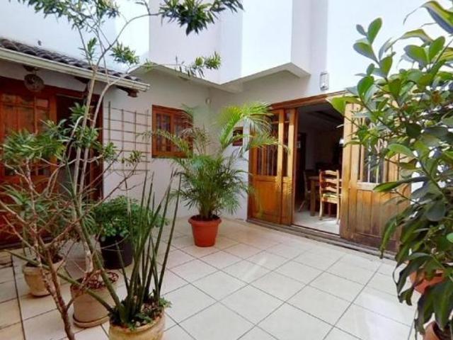 Casa em Tristeza, Porto Alegre/RS de 214m² 3 quartos à venda por R$ 900.000,00