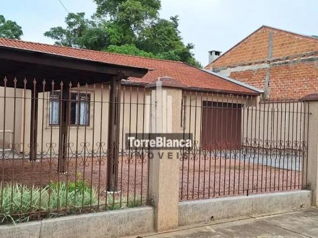Casa em Uvaranas, Ponta Grossa/PR de 120m² 3 quartos à venda por R$ 420.000,00