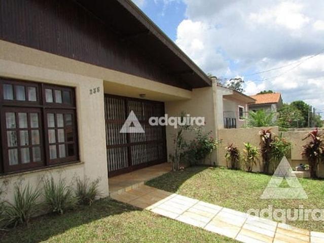 Casa em Uvaranas, Ponta Grossa/PR de 270m² 3 quartos à venda por R$ 849.000,00
