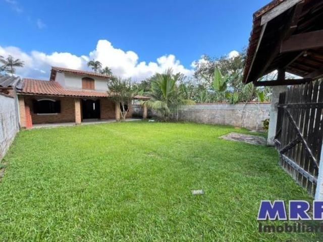Casa em Ubatuba com 4 dormitórios sendo 2 suítes, próximo as cachoeiras e à Praia da Maranduba