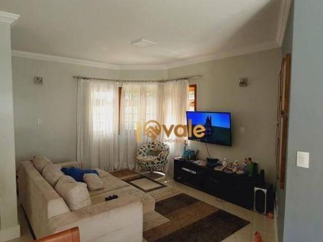 Casa em Urbanova, São José dos Campos/SP de 190m² 3 quartos à venda por R$ 1.800.000,00