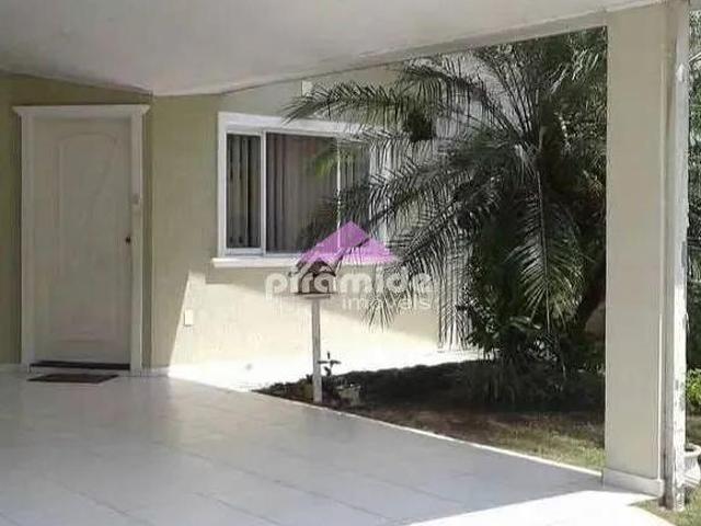 Casa em Urbanova, São José dos Campos/SP de 200m² 5 quartos à venda por R$ 1.800.000,00