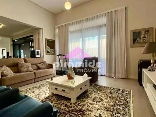 Casa em Urbanova, São José dos Campos/SP de 240m² 3 quartos à venda por R$ 2.100.000,00