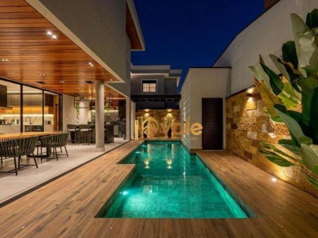Casa em Urbanova, São José dos Campos/SP de 330m² 4 quartos à venda por R$ 2.990.000,00