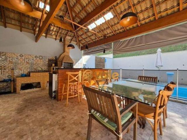 Casa em Urbanova, São José dos Campos/SP de 336m² 4 quartos à venda por R$ 1.700.000,00