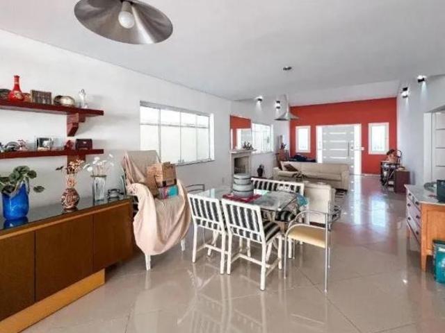Casa em Urbanova, São José dos Campos/SP de 348m² 4 quartos à venda por R$ 2.300.000,00 ou para loca