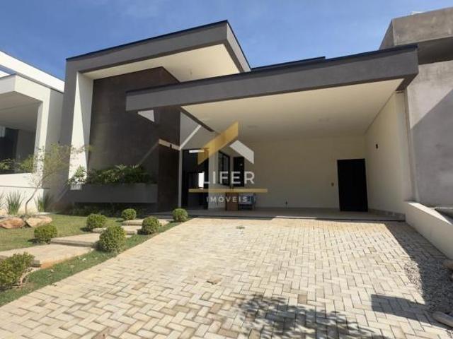CASA EM VALINHOS À VENDA