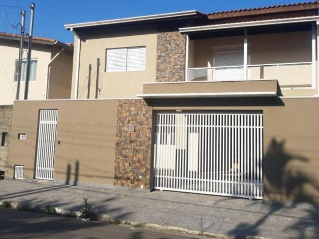 Casa em, Vargem Grande Paulista/SP de 200m² 3 quartos à venda por R$ 950.000,00