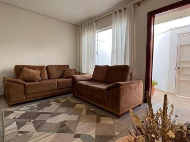 CASA EM VARGINHA MG BAIRRO IMPERIAL