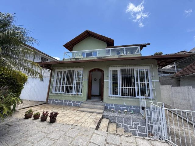 Casa em Várzea, Teresópolis/RJ de 594m² 3 quartos à venda por R$ 1.349.000,00