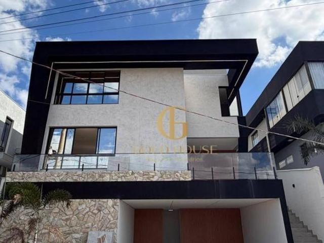 Casa em Vespasiano no condomínio Gran Park Toscana