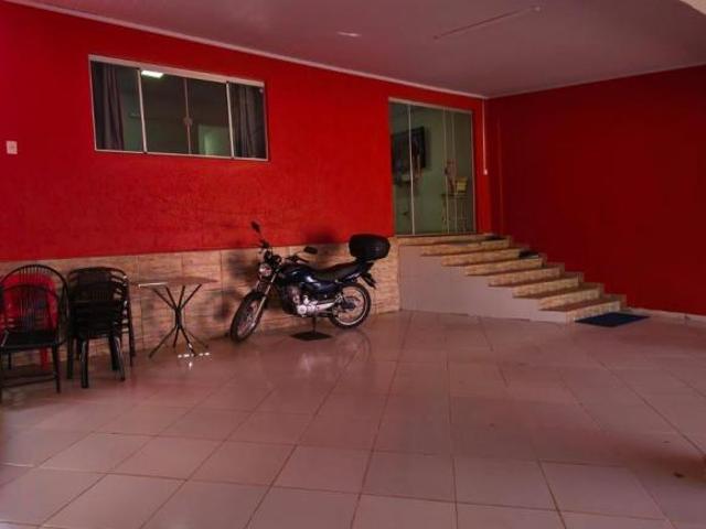 CASA EM VICENTE PIRES 3 QUARTOS LOTE DE 400M² CHURRASQUEIRA GARAGEM 16 VAGAS