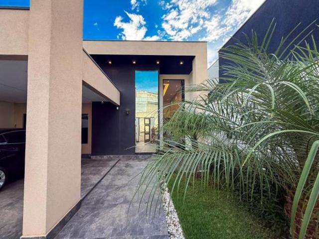 Casa em Vicente Pires de 4 suítes sendo uma master