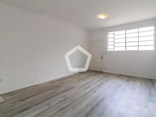 Casa em Vila Cordeiro