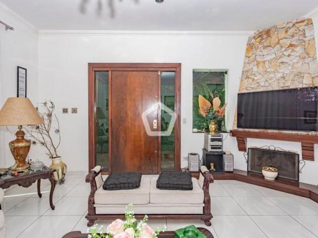 Casa em Vila Cordeiro