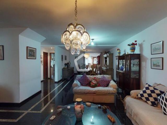 Casa em Vila Cordeiro