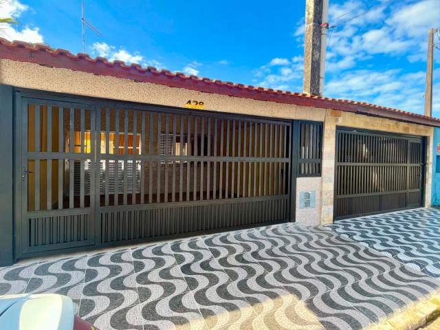 Casa em Vila Caiçara, Praia Grande/SP de 126m² 2 quartos à venda por R$ 438.000,00