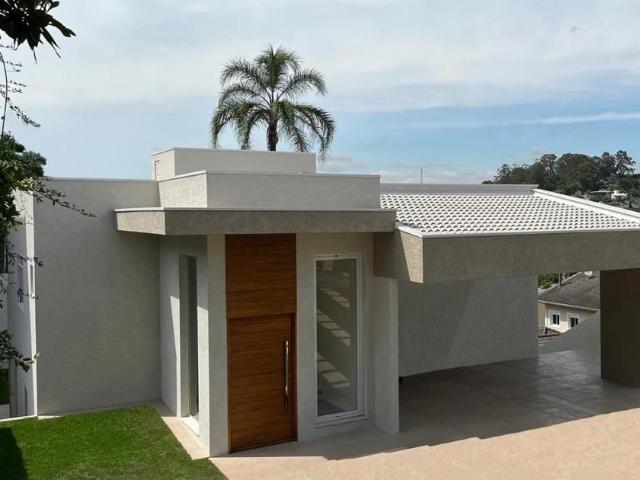 Casa em Vila Caldas, Carapicuíba/SP de 333m² 4 quartos à venda por R$ 2.599.000,00