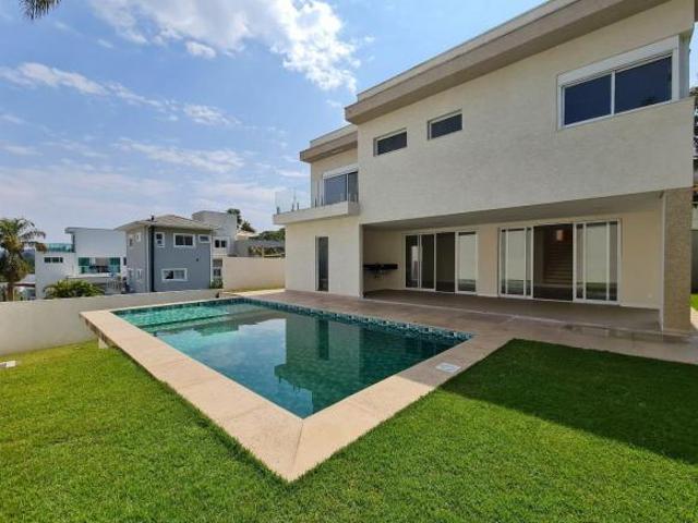 Casa em Vila Caldas, Carapicuíba/SP de 333m² 4 quartos à venda por R$ 2.600.000,00