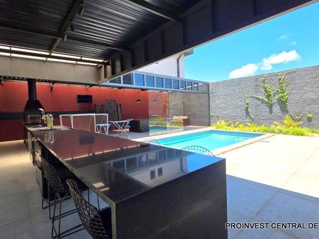 Casa em Golf Gardens, Carapicuíba/SP de 400m² 4 quartos à venda por R$ 2.399.900,00