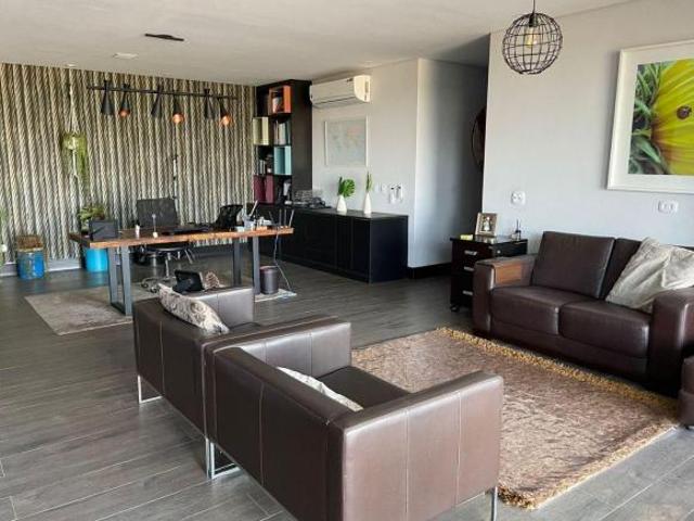 Casa em Vila Caldas, Carapicuíba/SP de 457m² 4 quartos à venda por R$ 4.950.000,00