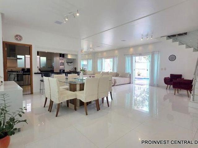 Casa em Vila Caldas, Carapicuíba/SP de 459m² 5 quartos à venda por R$ 2.199.000,00