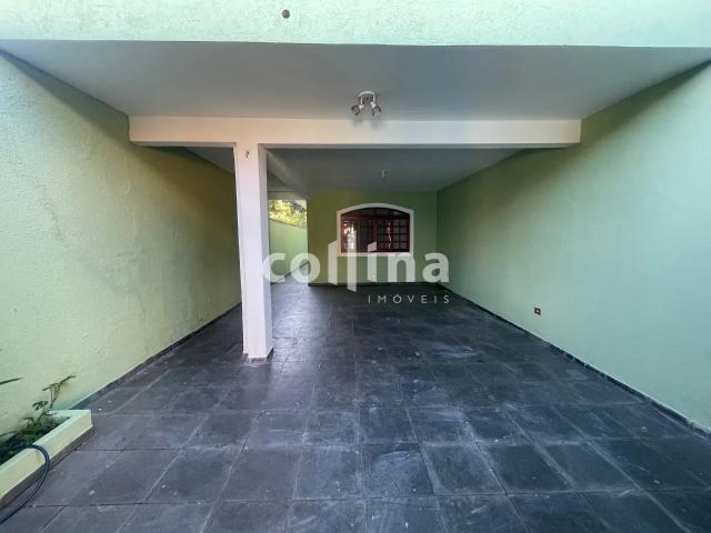 Casa em Vila Creti, Carapicuíba/SP de 149m² 3 quartos à venda por R$ 379.900,00