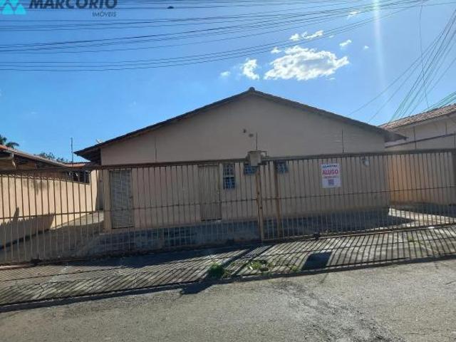 Casa em Vila Americano do Brasil, Goiânia/GO de 227m² 10 quartos à venda por R$ 650.000,00