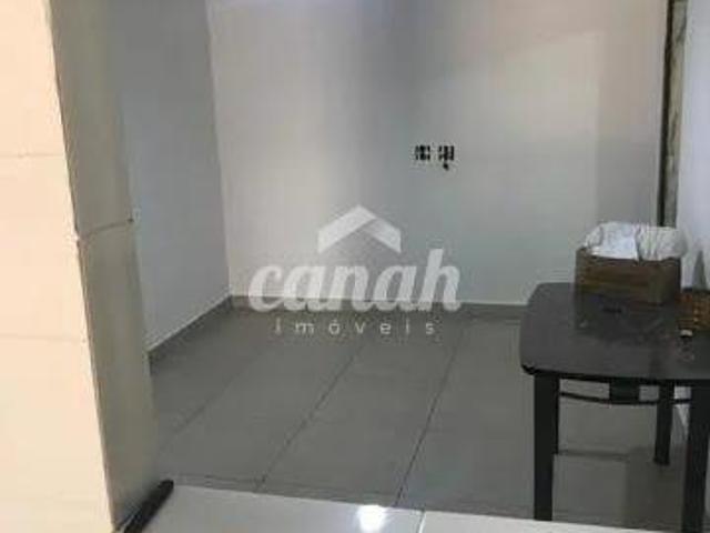 Casa em Vila Albertina Ribeirão Preto com 3 dormitórios e 2 banheiros por R.
