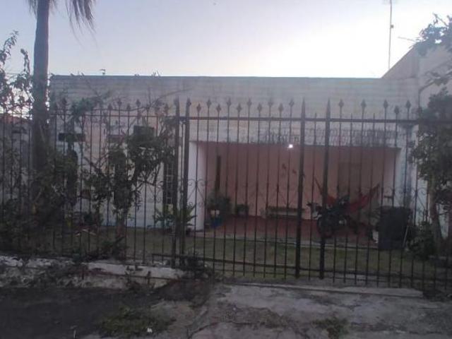 Casa em Vila Barão, Sorocaba/SP de 122m² 3 quartos à venda por R$ 305.000,00