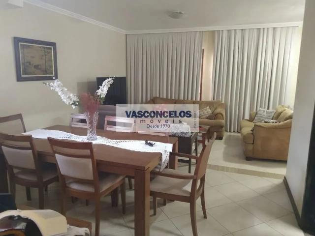 Casa em Vila Betânia, São José dos Campos/SP de 200m² 5 quartos à venda por R$ 1.399.900,00
