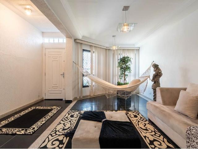 Casa em Vila Brasílio Machado, São Paulo/SP de 242m² 3 quartos à venda por R$ 999.000,00