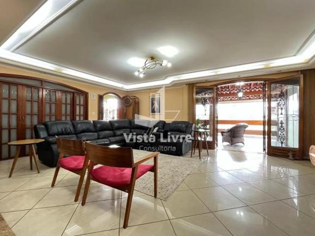 Casa em Vila Galvão, Guarulhos/SP de 332m² 3 quartos à venda por R$ 1.250.000,00