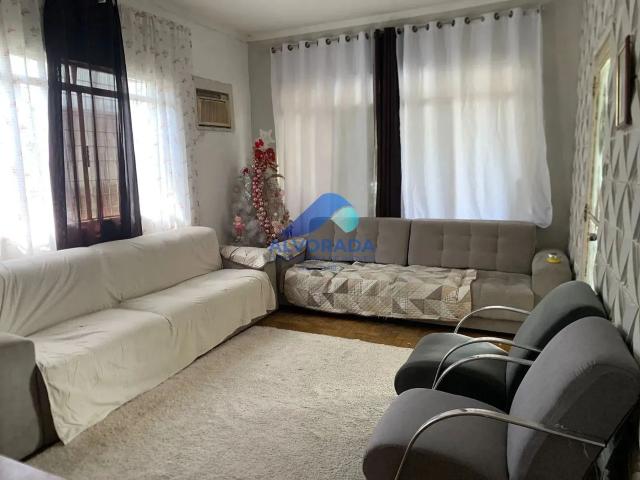 Casa em Vila Guarani, São José dos Campos/SP de 205m² 7 quartos à venda por R$ 1.399.000,00