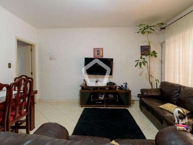 Casa em Vila Gumercindo