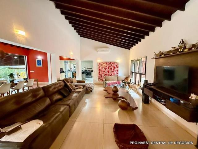 Casa em Vila de São Fernando, Cotia/SP de 253m² 3 quartos à venda por R$ 2.994.000,00