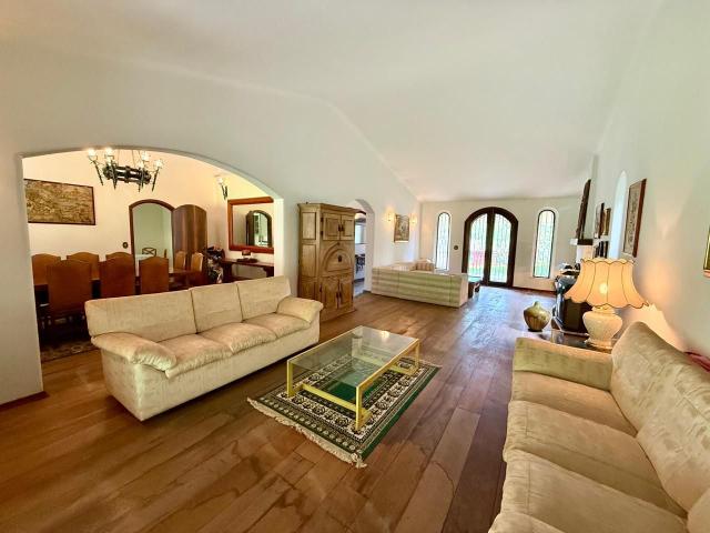 Casa em Vila de São Fernando, Cotia/SP de 599m² 3 quartos à venda por R$ 3.989.900,00