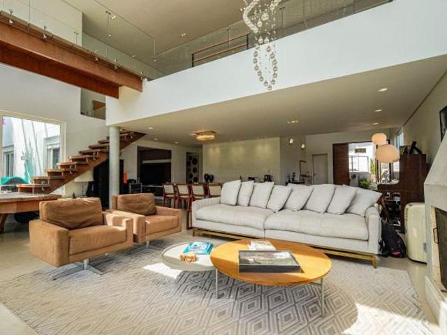 Casa em Vila Diva, Carapicuíba/SP de 491m² 4 quartos à venda por R$ 2.650.000,00