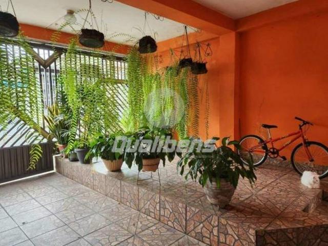Casa em Vila Emílio