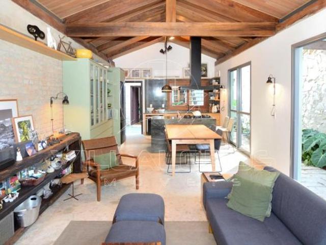 Casa em Vila fechada com 3 suítes à venda, 210 m² por R$ 3.960.000 Pinheiros São Paulo/SP