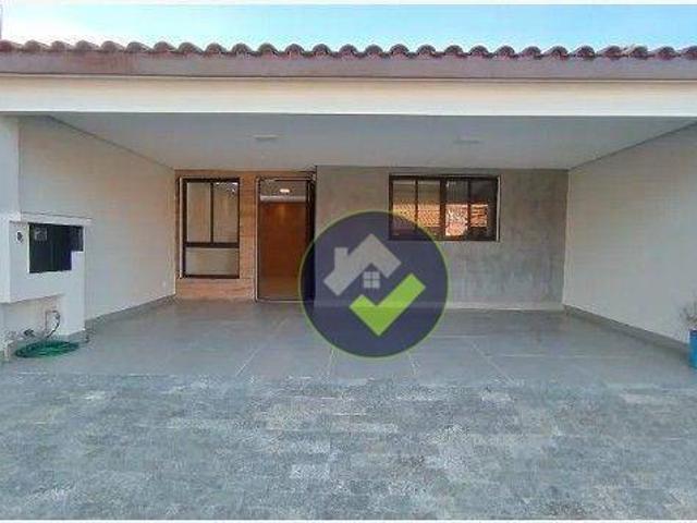 Casa em Vila Fiori, Sorocaba/SP de 142m² 3 quartos à venda por R$ 826.000,00