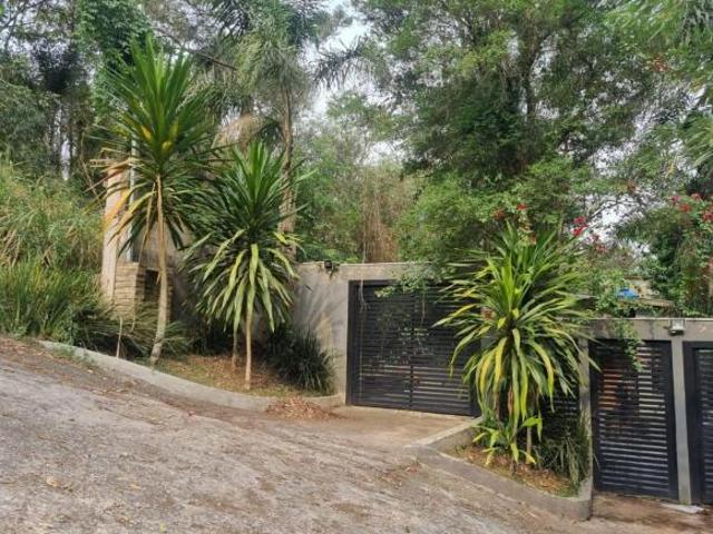 Casa em Vila Hortência, Cotia/SP de 277m² 3 quartos à venda por R$ 1.350.000,00
