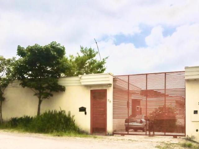 Casa em Vila Hortência, Cotia/SP de 477m² 3 quartos à venda por R$ 1.999.000,00