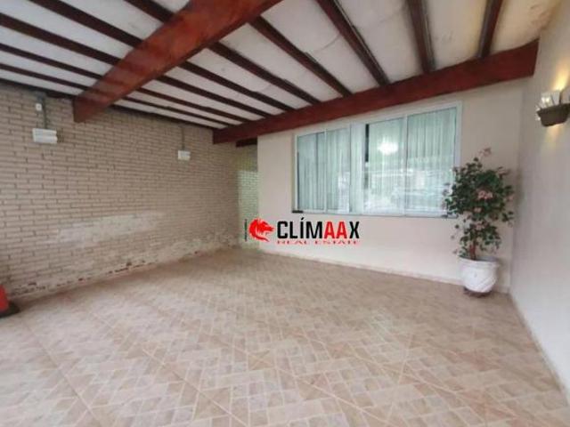 Casa em Vila Hamburguesa com 180m², 2 dorm suíte e 160m² de terreno São Paulo