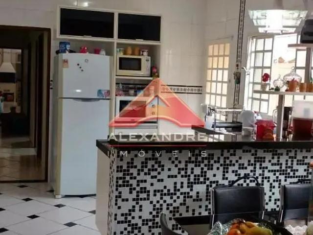 Casa em Vila Industrial, São José dos Campos/SP de 156m² 4 quartos à venda por R$ 549.900,00