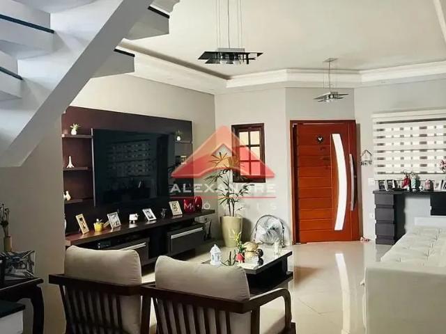 Casa em Vila Industrial, São José dos Campos/SP de 295m² 3 quartos à venda por R$ 949.900,00