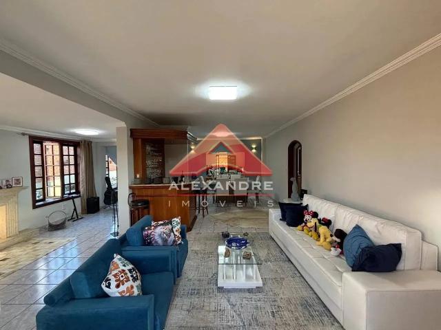 Casa em Vila Industrial, São José dos Campos/SP de 300m² 4 quartos à venda por R$ 2.499.000,00