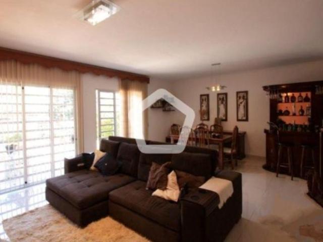 Casa em Vila Ipojuca